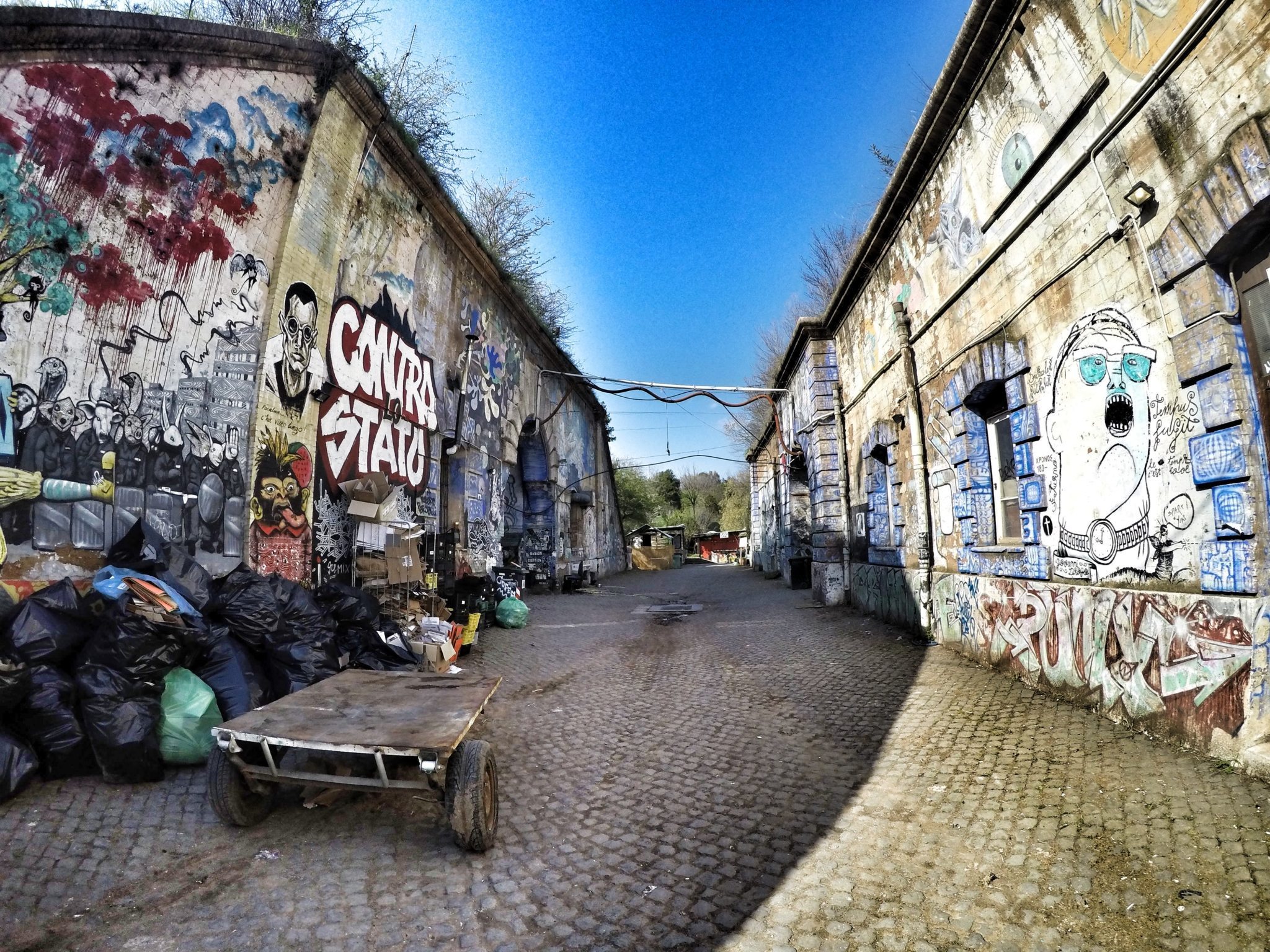 Forte Prenestino, street art e musica underground nel cuore di Roma